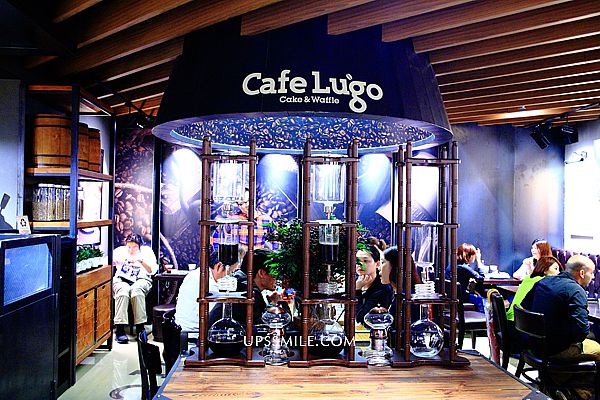 台北信義區Cafe Lugo（已歇業），萍子推薦來自韓國的咖啡店，義式咖啡、鬆餅、蛋糕，信義區下午茶，韓國蜂巢鬆餅，