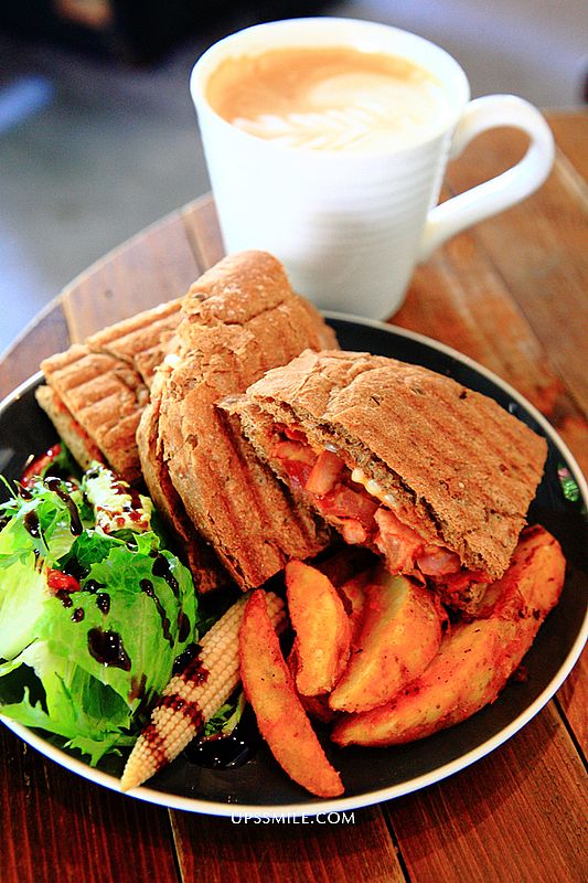 台北Savour Cafe（已歇業）轉角低調法式優雅咖啡館，萍子推薦近捷運信義安和站＆近捷運大安站兩邊中間位置咖啡館